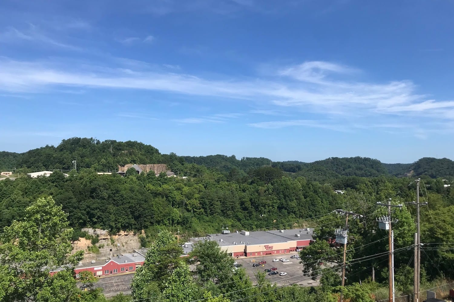 Leslie County Humane Society in Essie, KY - Find Paw Pal