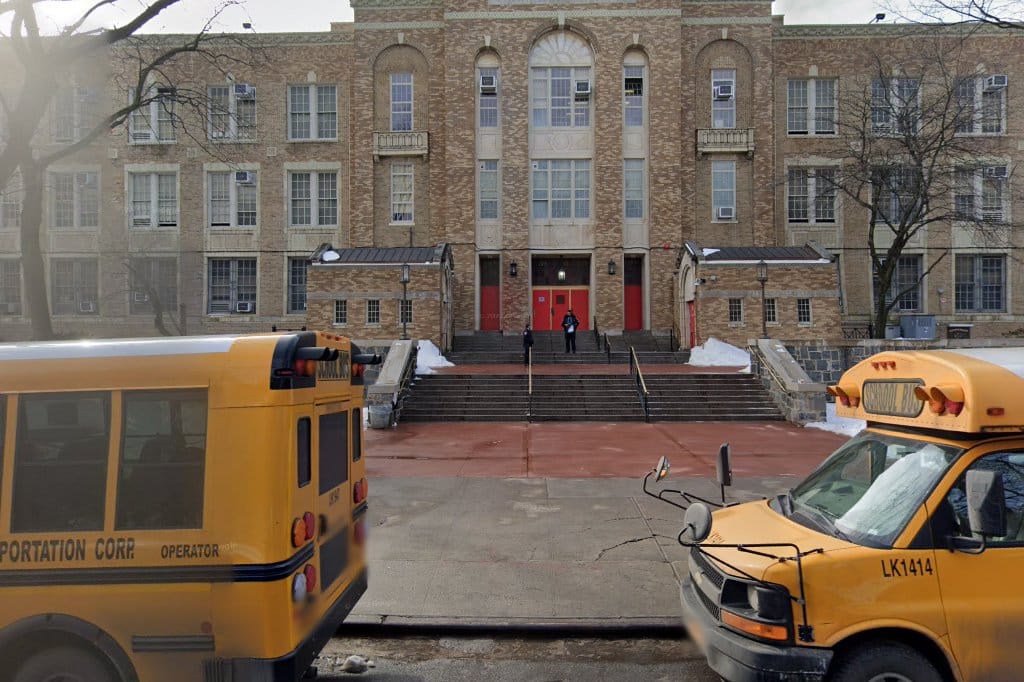 Public School in New York County, NY - The County Office