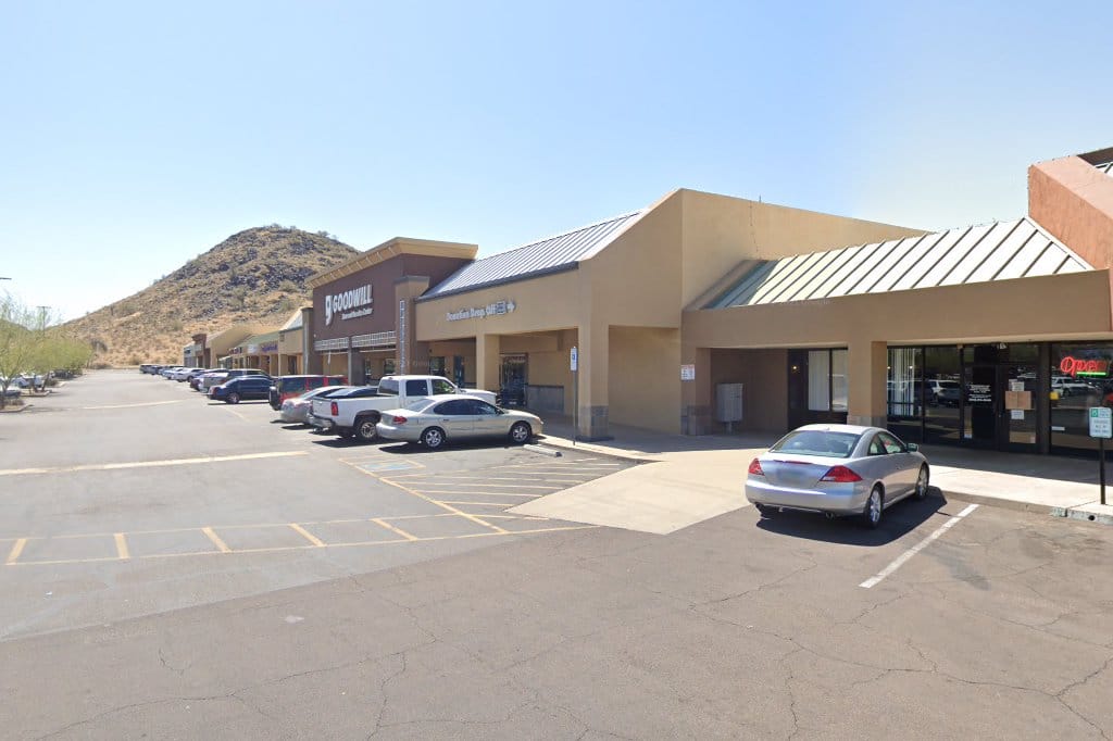 Animal Shelters in Phoenix, AZ - Find Paw Pal