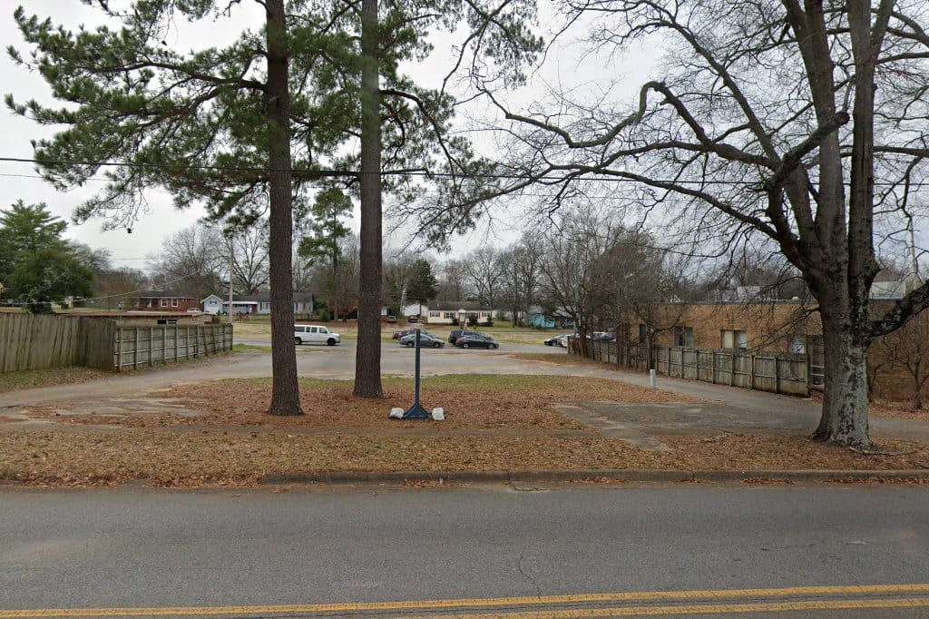 Lawrence County EMS Ambulance in Moulton, AL - The County Office