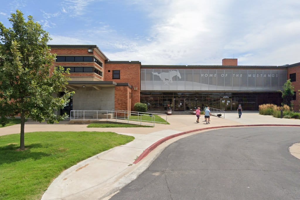 Sunset Elementary School in Salina, KS - The County Office